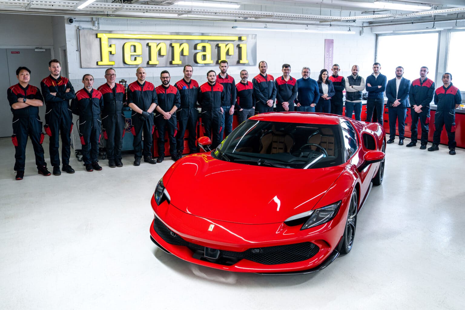 Charles Pozzi Ferrari Paris - Official Dealer Ferrari