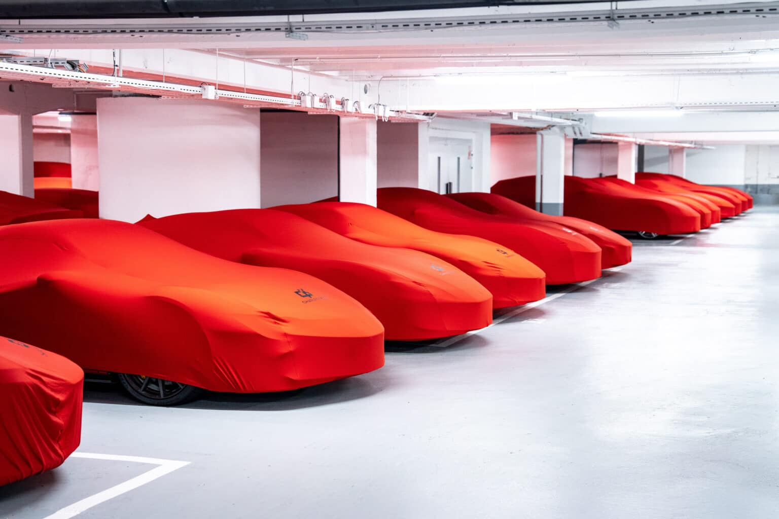 Charles Pozzi Ferrari Paris - Official Dealer Ferrari