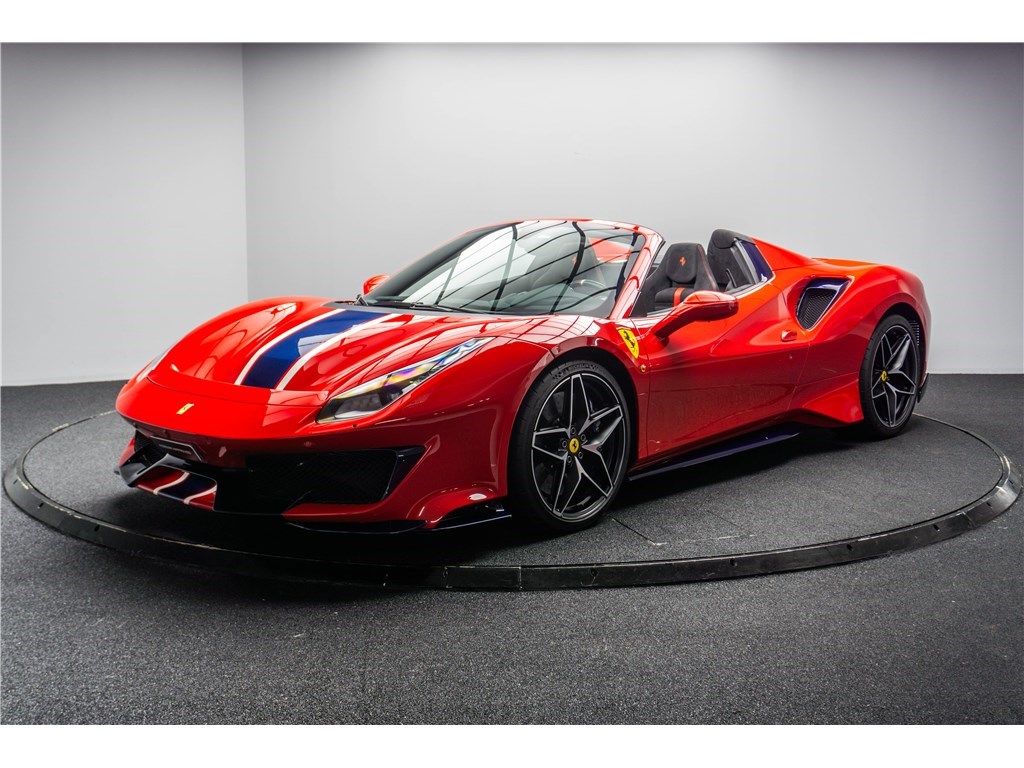FERRARI 488 PISTA - Charles Pozzi