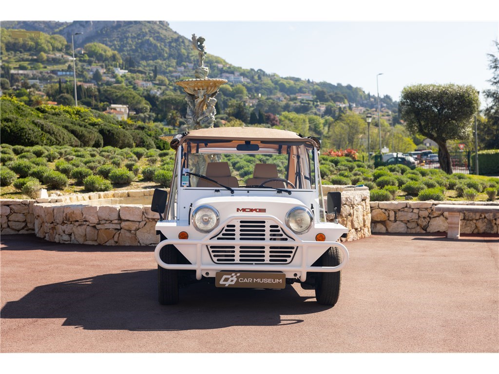 AUSTIN Mini-Moke - Car Museum Vence - Charles Pozzi Approved